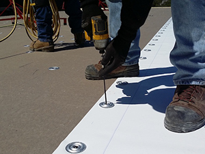 Single-Ply Roofing vs. Built-Up Roofing: Pros and Cons and How to Make ...